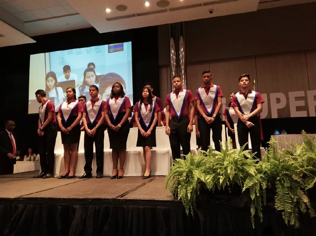 Graduación Centro ¡Supérate! Fundación Alberto Motta - Fundación ...